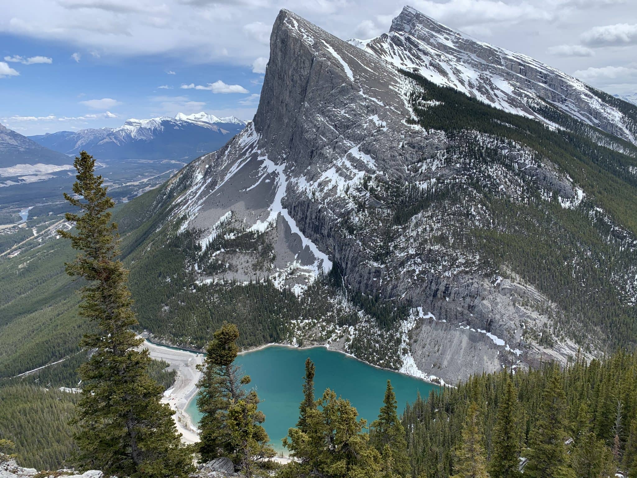 Kananaskis Hiking Guide: The Best Trails, Gear, & Info 2025